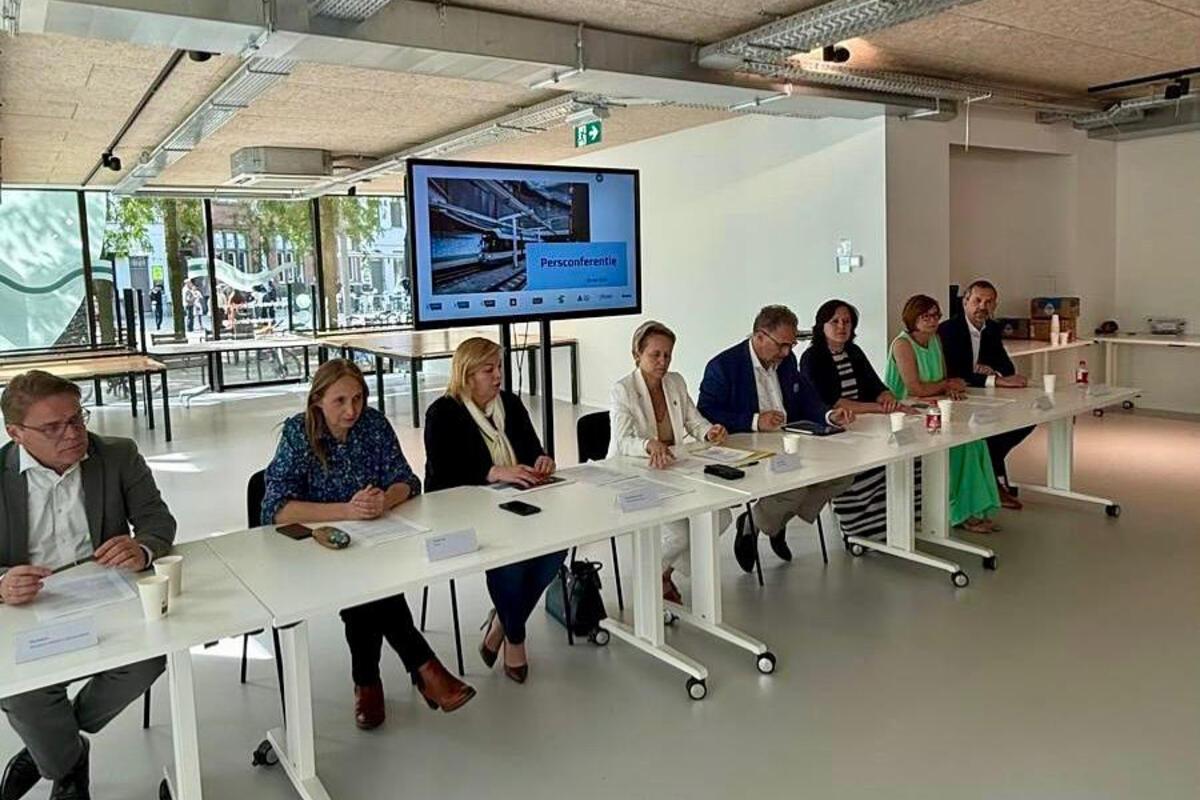 Vlaams minister De Ridder stelt minder-hinderplan voor: "Antwerpen mobiel en bereikbaar houden ...